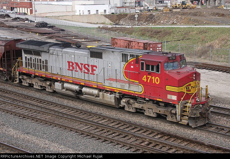 BNSF 4710